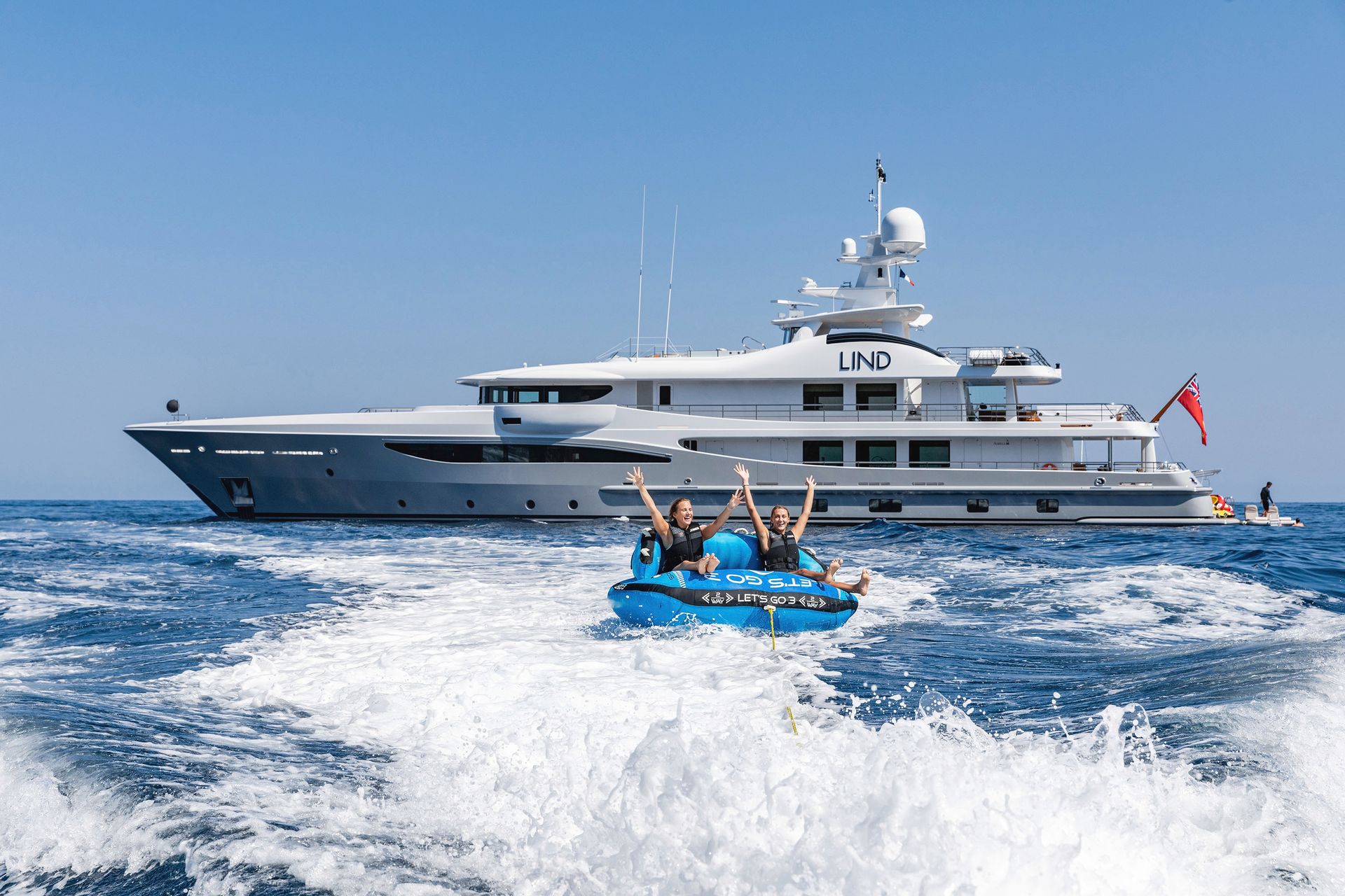 LIND yacht for charter (Amels, 52.3m, 2010)